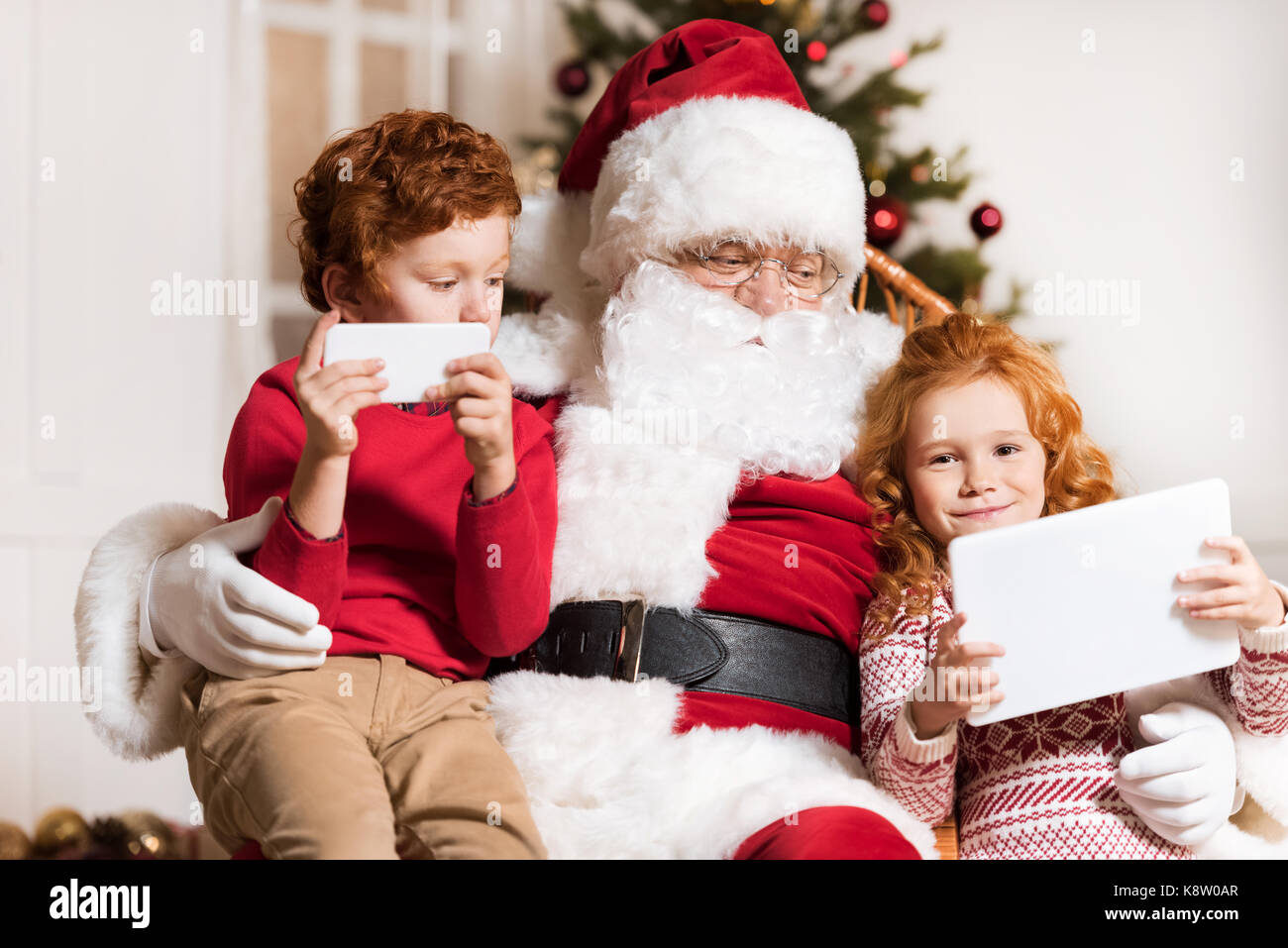 kids using digital devices Stock Photo - Alamy kids using digital devices Stock Photo - Alamy