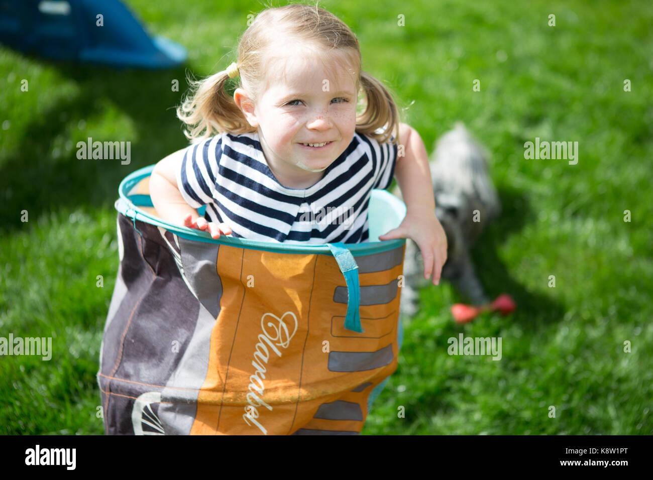 British children playing boys and girls Stock Photo - Alamy