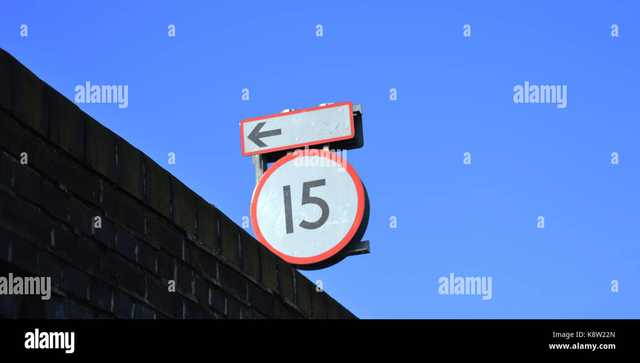 London street 1970s sign hi-res stock photography and images - Alamy