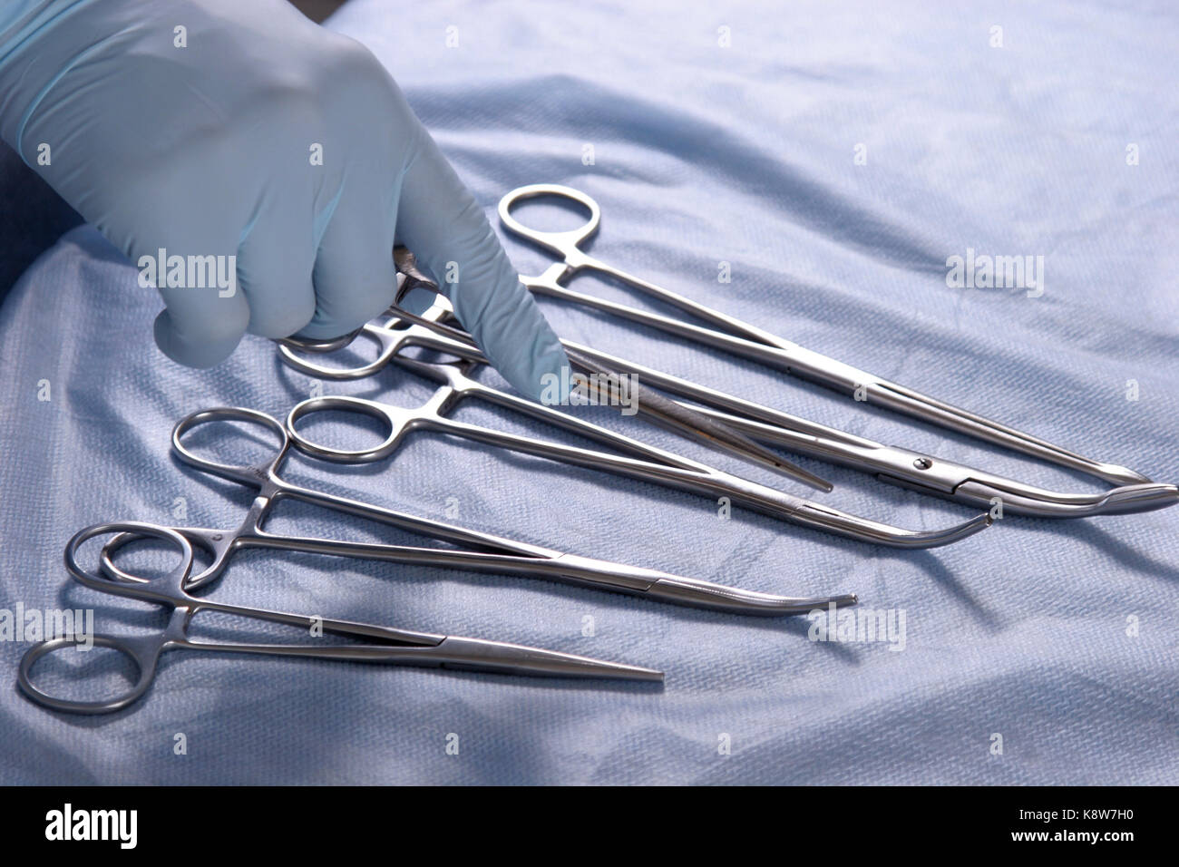 Ent doctor instruments hi-res stock photography and images - Alamy