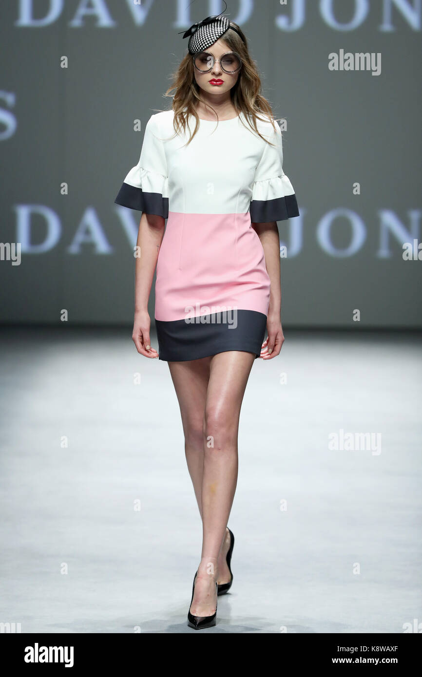 Runway fashion model hi-res stock photography and images - Alamy