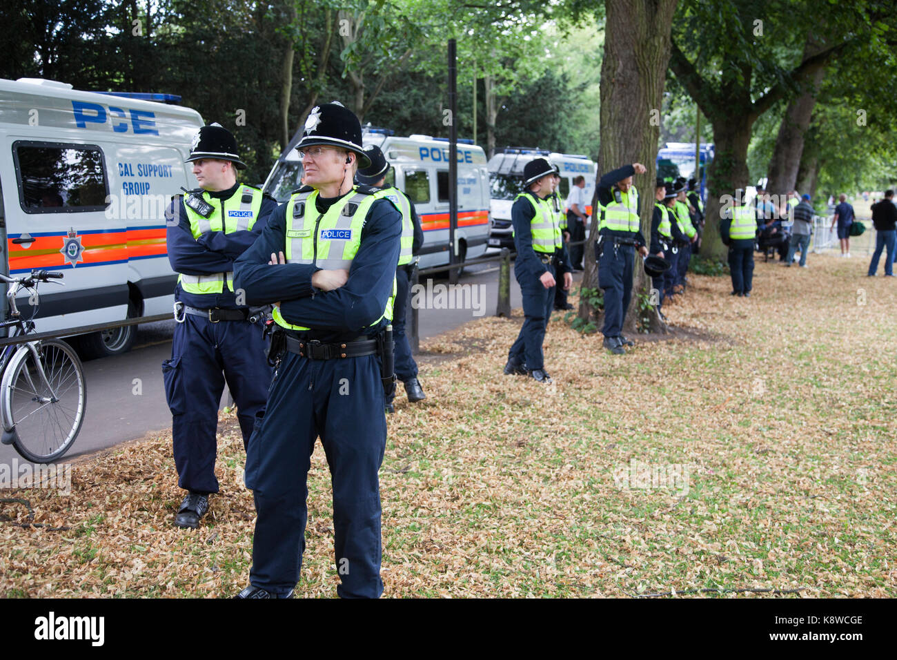 Police teamwork hi-res stock photography and images - Alamy