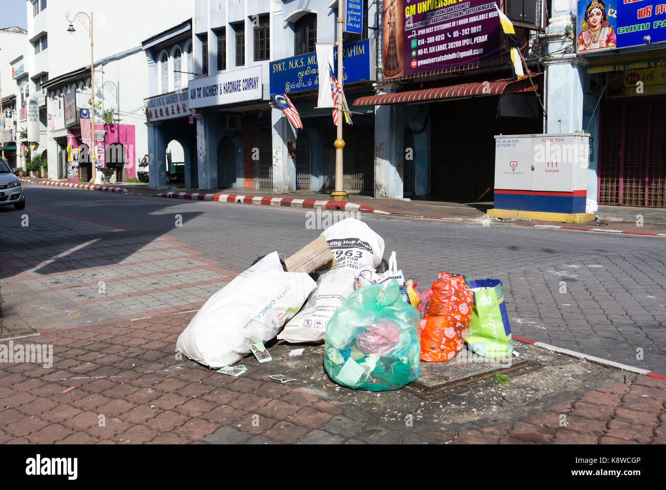 Roadside dump High Resolution Stock Photography and Images - Alamy