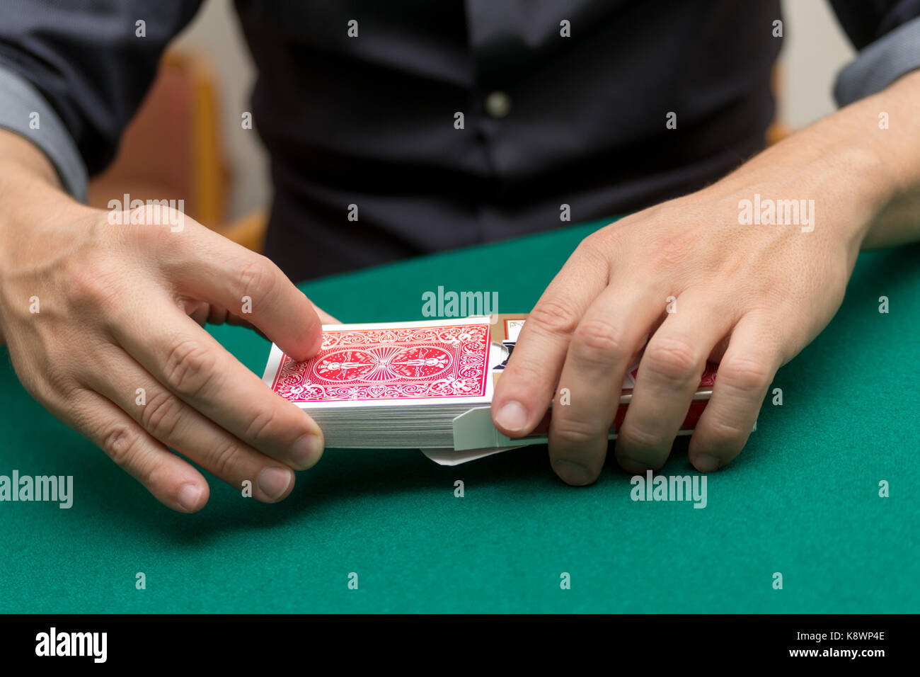 Pack of playing cards hand hi-res stock photography and images - Alamy