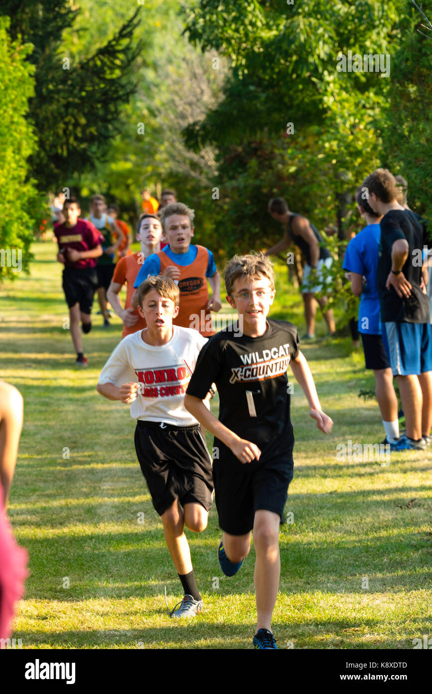 Edgewood High School High Resolution Stock Photography and Images - Alamy