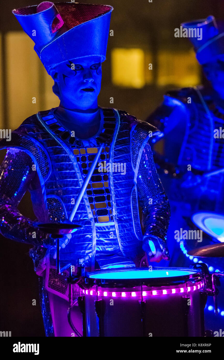 The sparks drummers drumming Stock Photo - Alamy