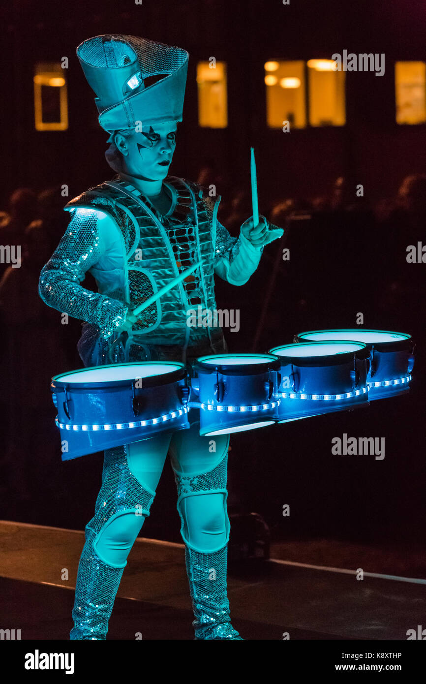 The sparks drummers drumming Stock Photo - Alamy