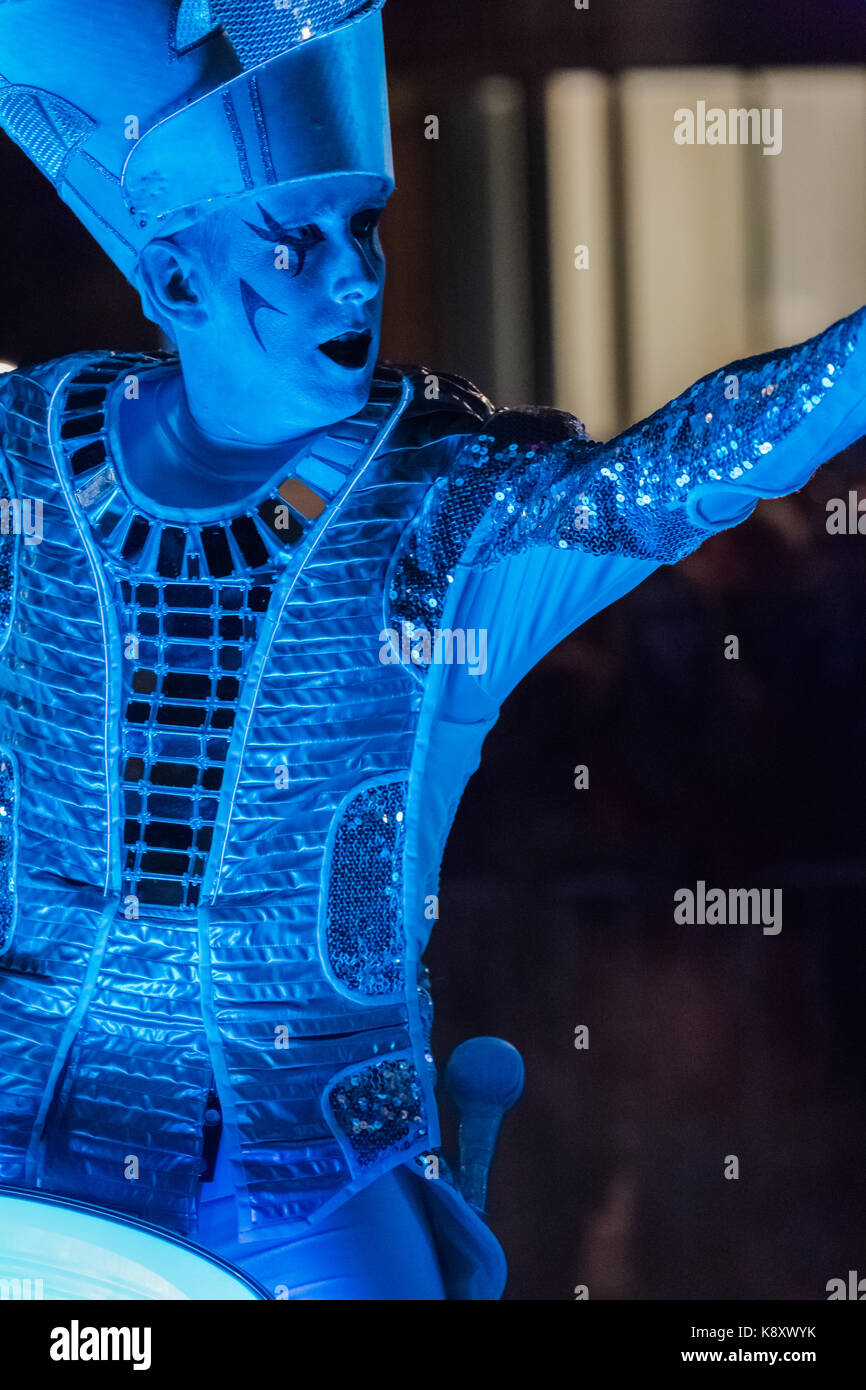 The sparks drummers drumming Stock Photo - Alamy