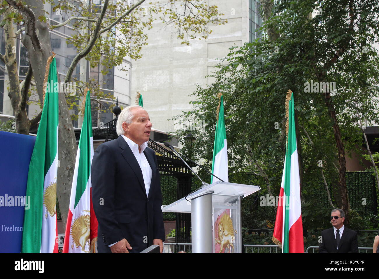 Former senator robert torricelli hi-res stock photography and images ...