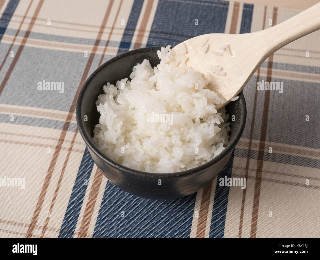 Japanese rice cooked in a ceramic pot Stock Photo - Alamy