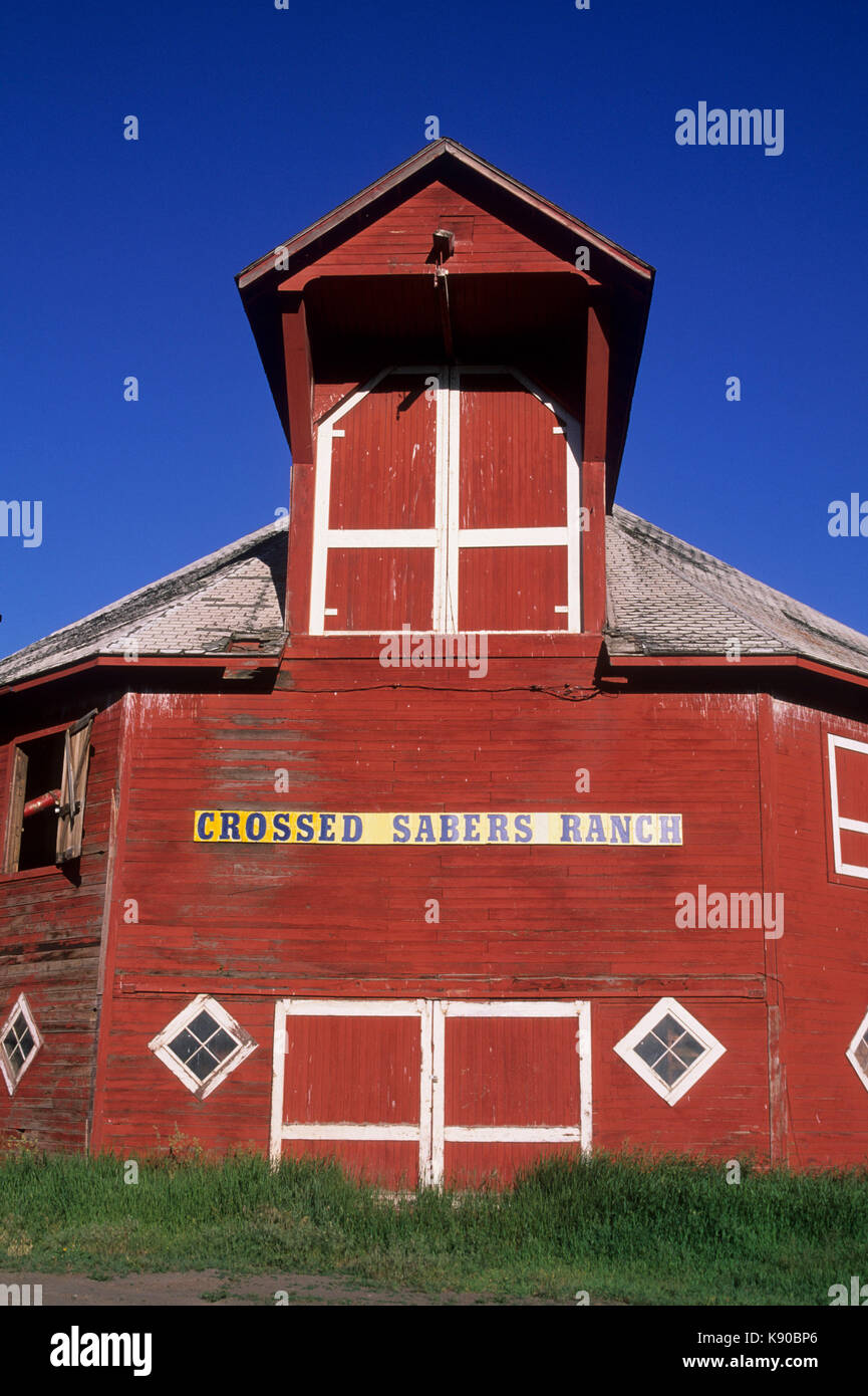 Cross Sabers Ranch Round Barn in Wallowa Valley, Hells Canyon National ...