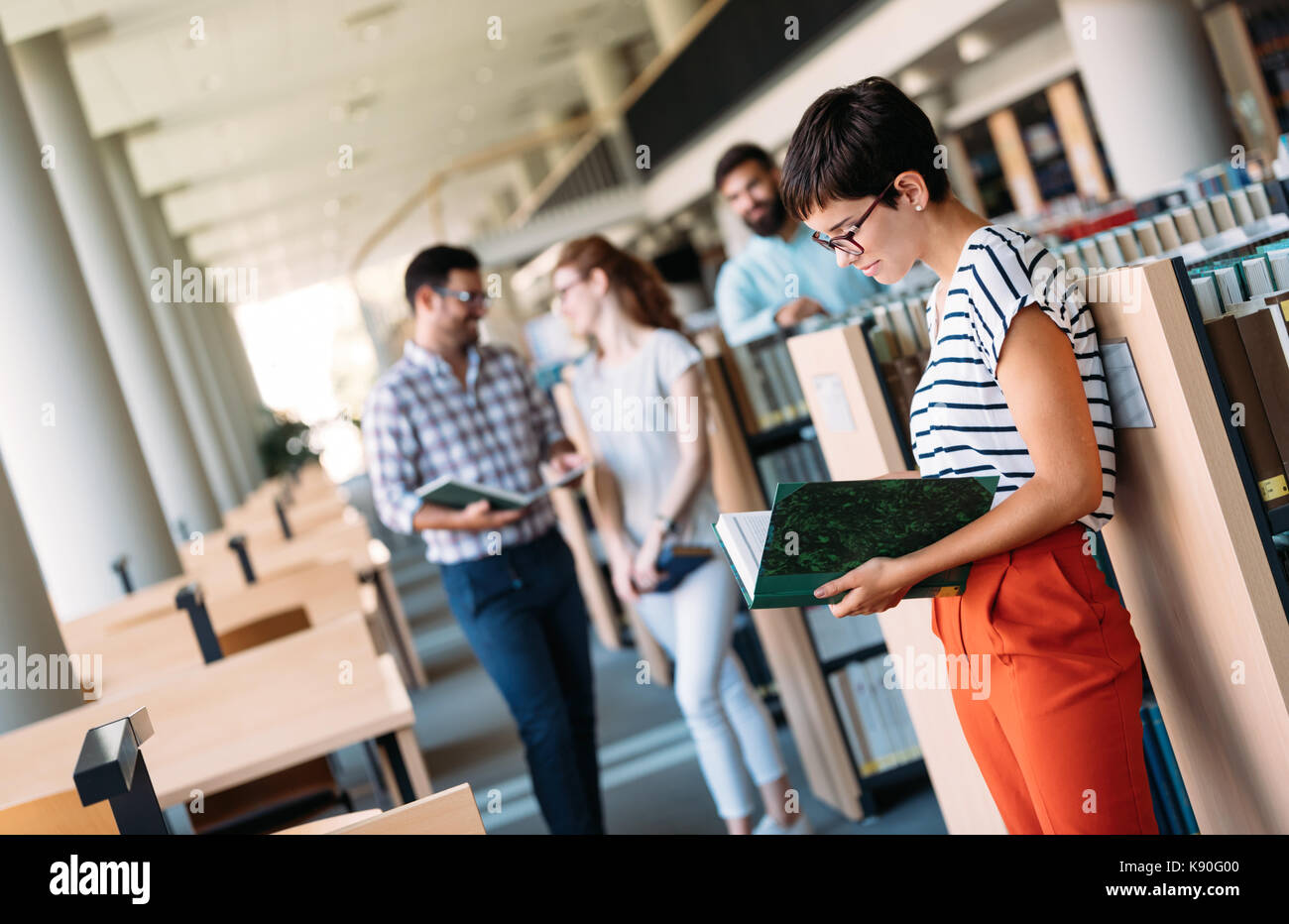Students read in the library hi-res stock photography and images - Alamy