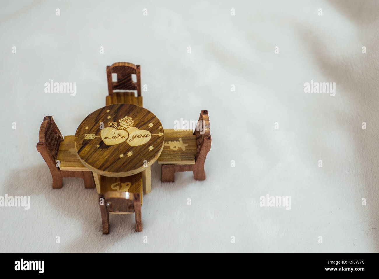 Two couples dinner table hi-res stock photography and images - Alamy