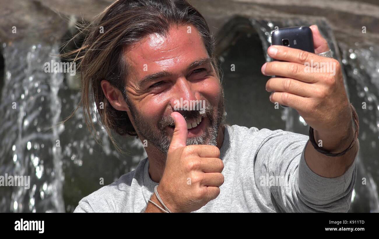 Male selfies hi-res stock photography and images - Alamy