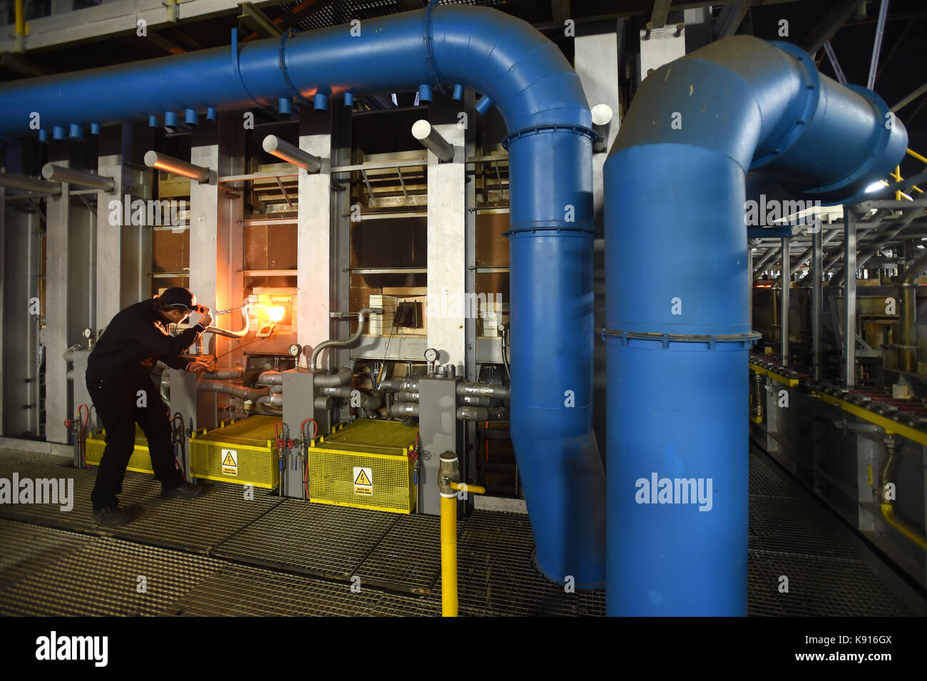 Owens illinois hi-res stock photography and images - Alamy