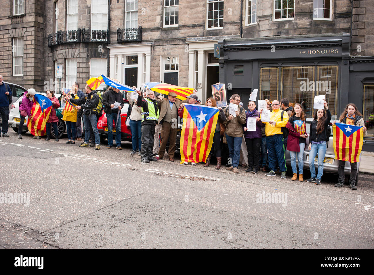 Spanish consulate edinburgh hi-res stock photography and images - Alamy