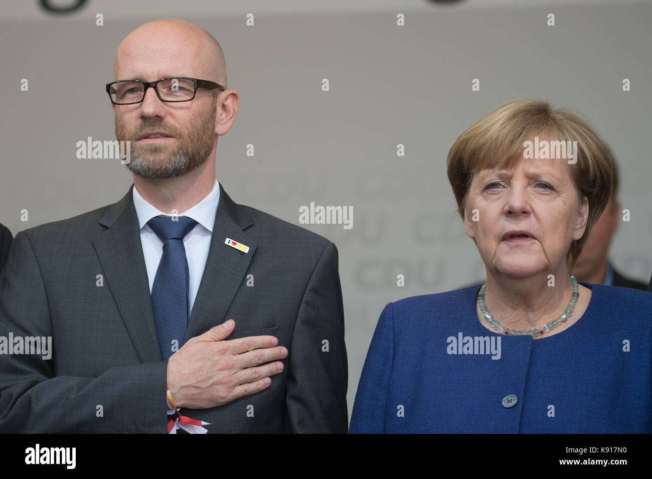 Fritzlar, Germany. 21st Sep, 2017. German Chancellor Angela Merkel (CDU ...