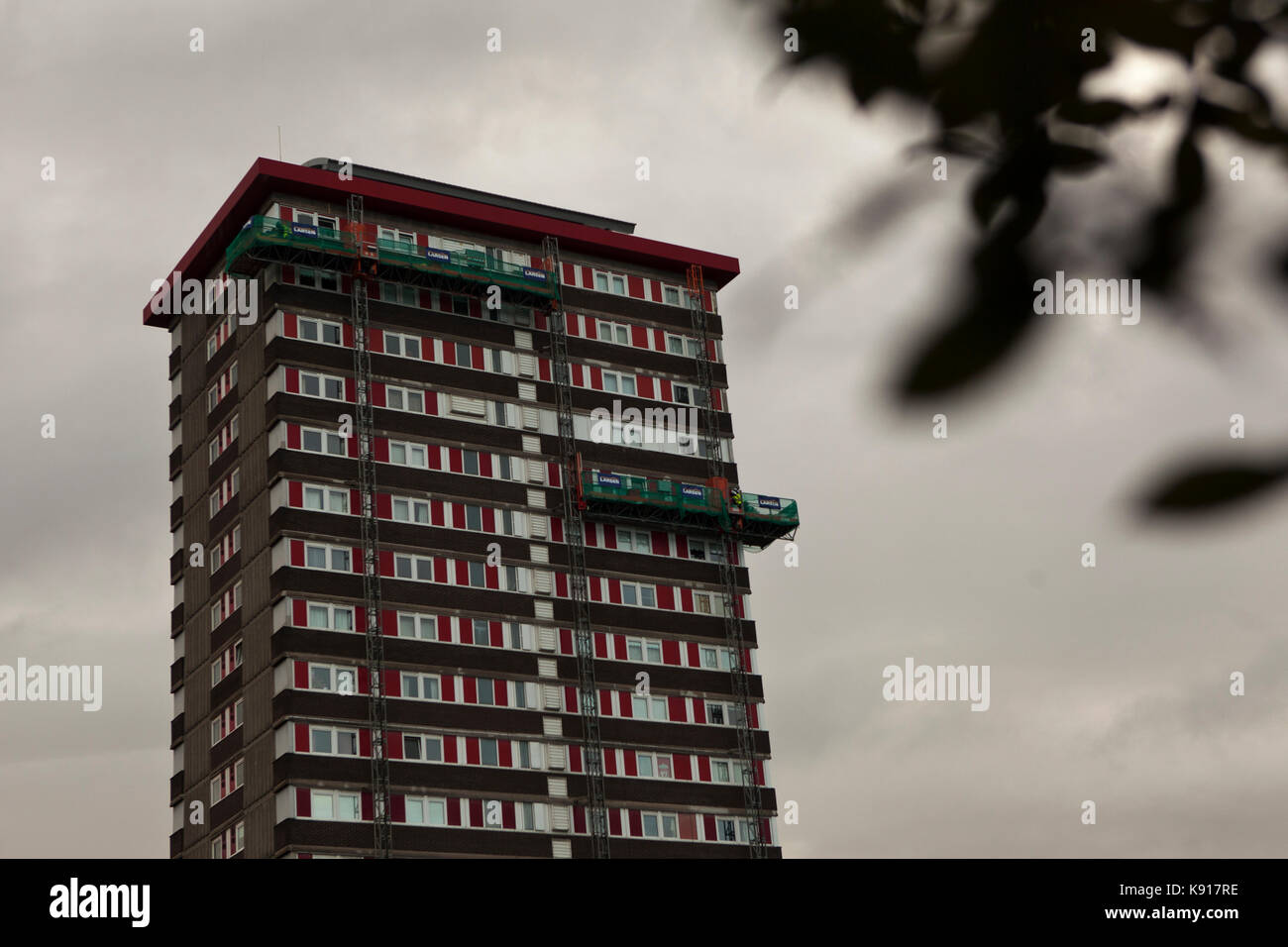 Concrete city urban towerblock hi-res stock photography and images - Alamy