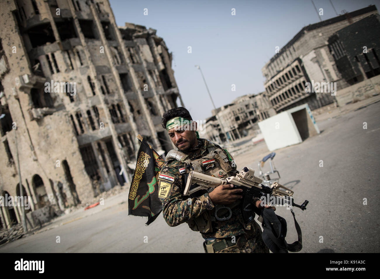Shia militia hi-res stock photography and images - Alamy