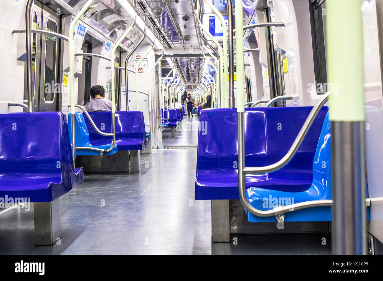 5 lilac line hi-res stock photography and images - Alamy