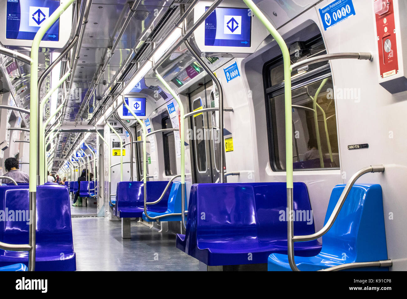 5 lilac line hi-res stock photography and images - Alamy