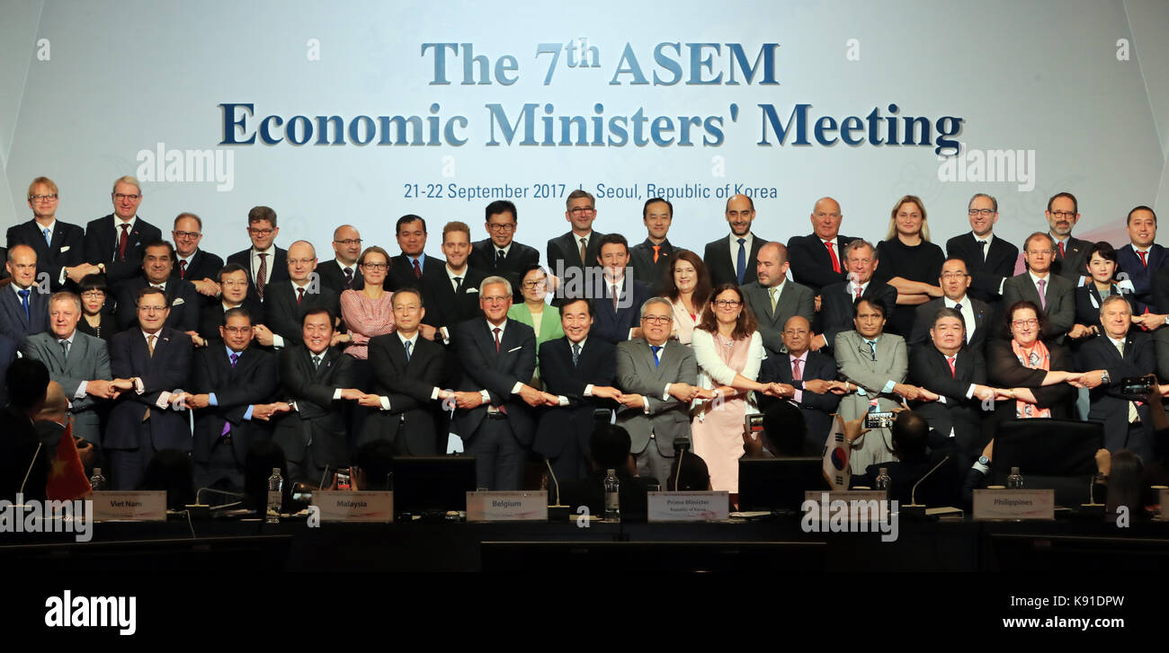 ASEM economic ministers meet in Seoul South Korean Prime Minister Lee ...