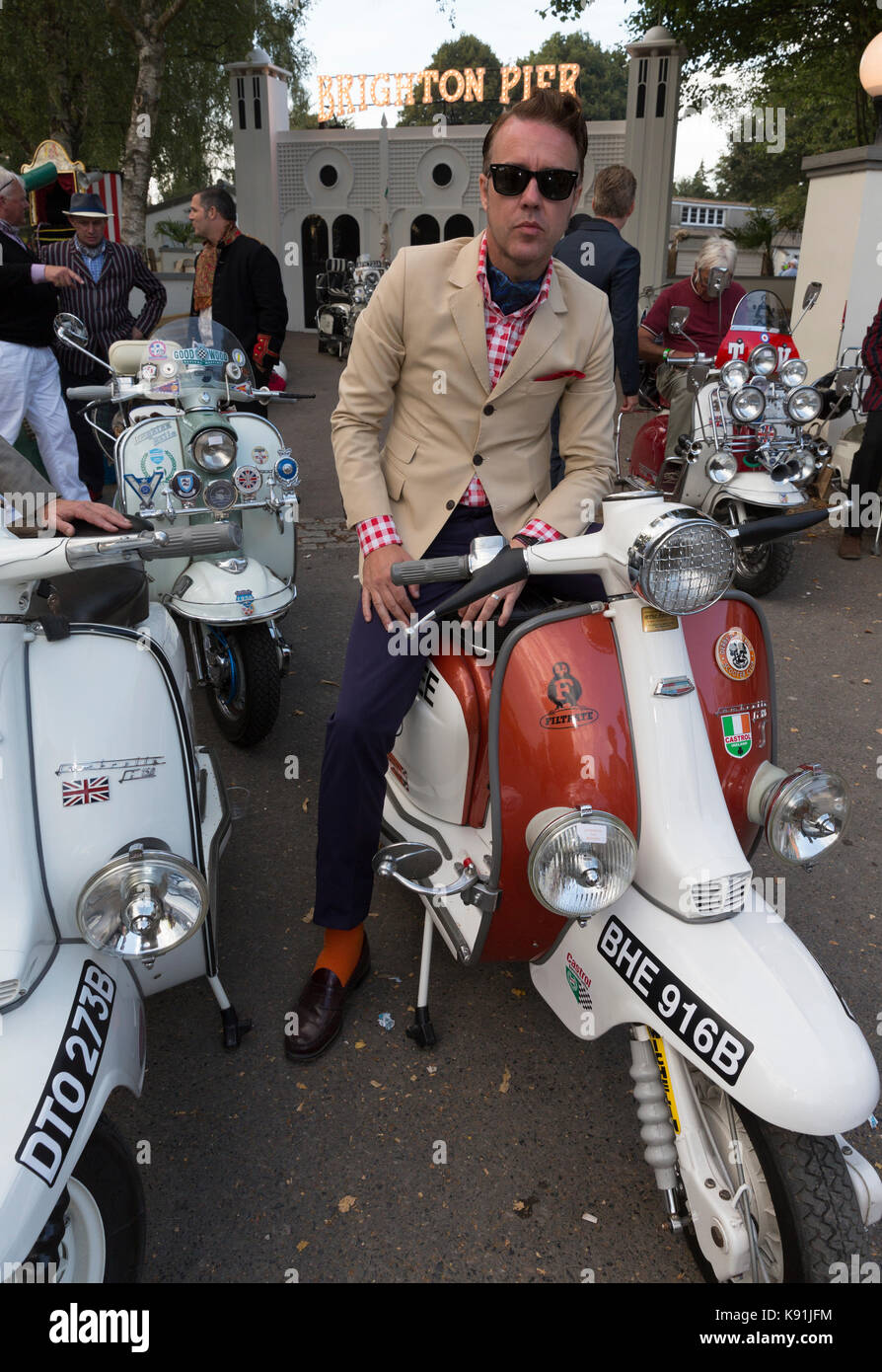 Goodwood revival fashion hi-res stock photography and images - Alamy