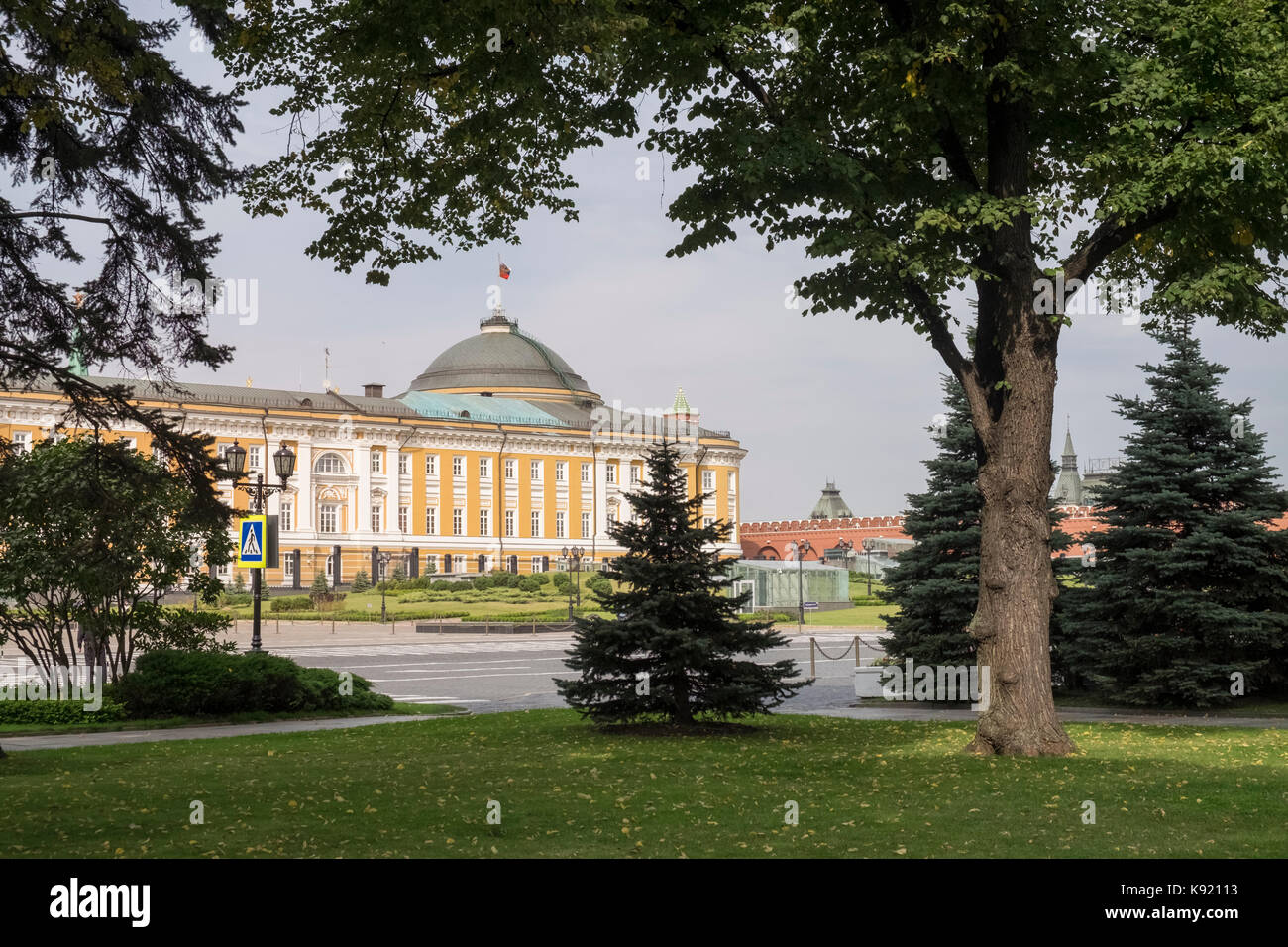 Southern view of the Kremlin Senate building, which houses the Russian ...