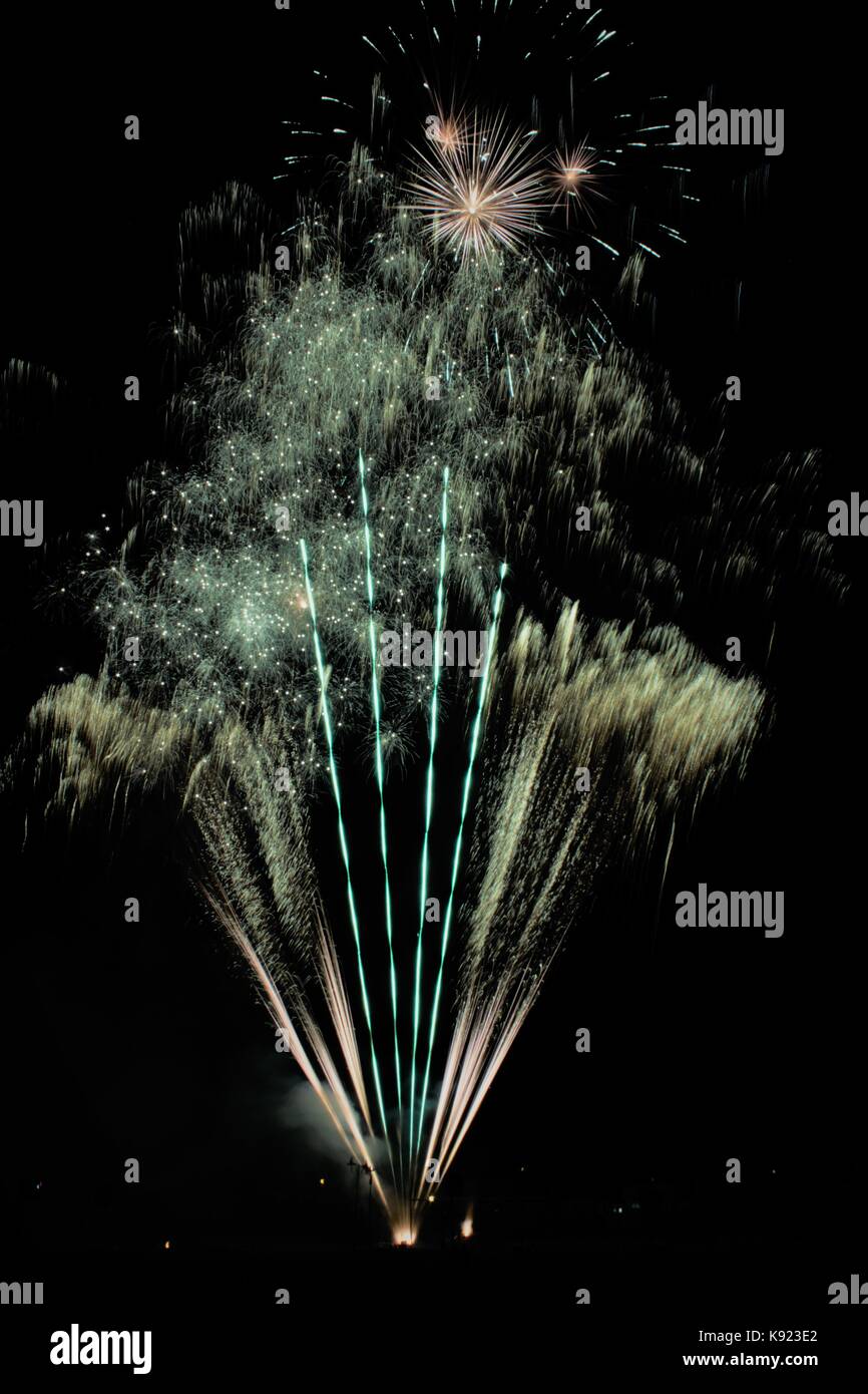 Abstract firework explosion hi-res stock photography and images - Alamy