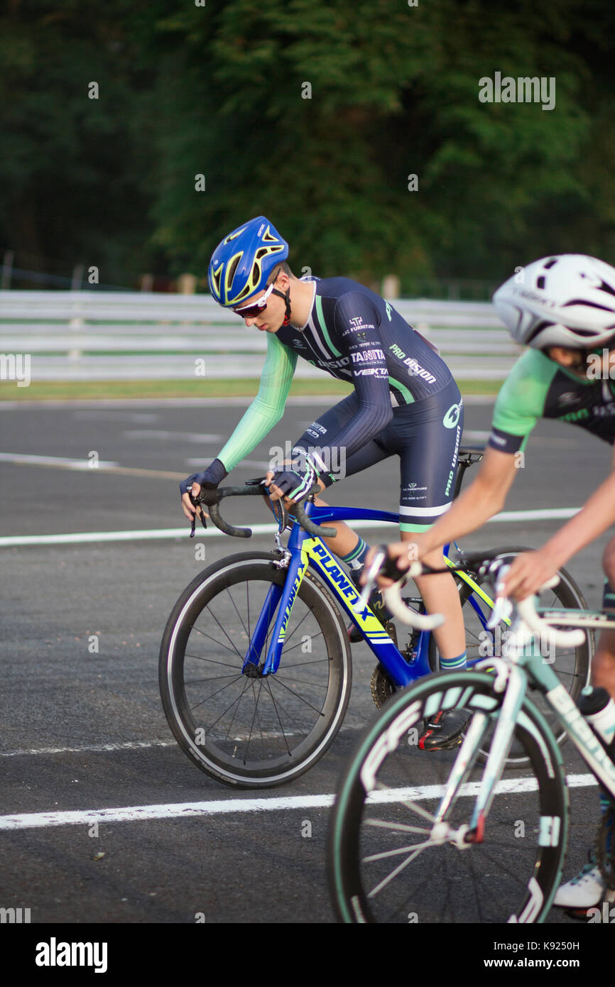 Cycling in wind hi-res stock photography and images - Alamy