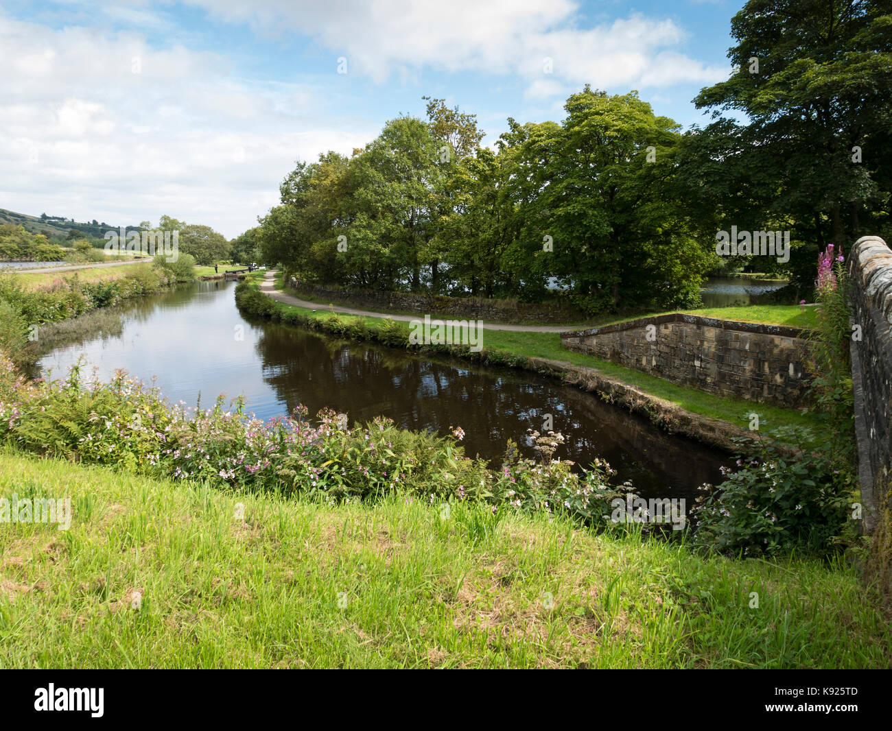 Huddersfield Narrow Canal High Resolution Stock Photography and Images ...