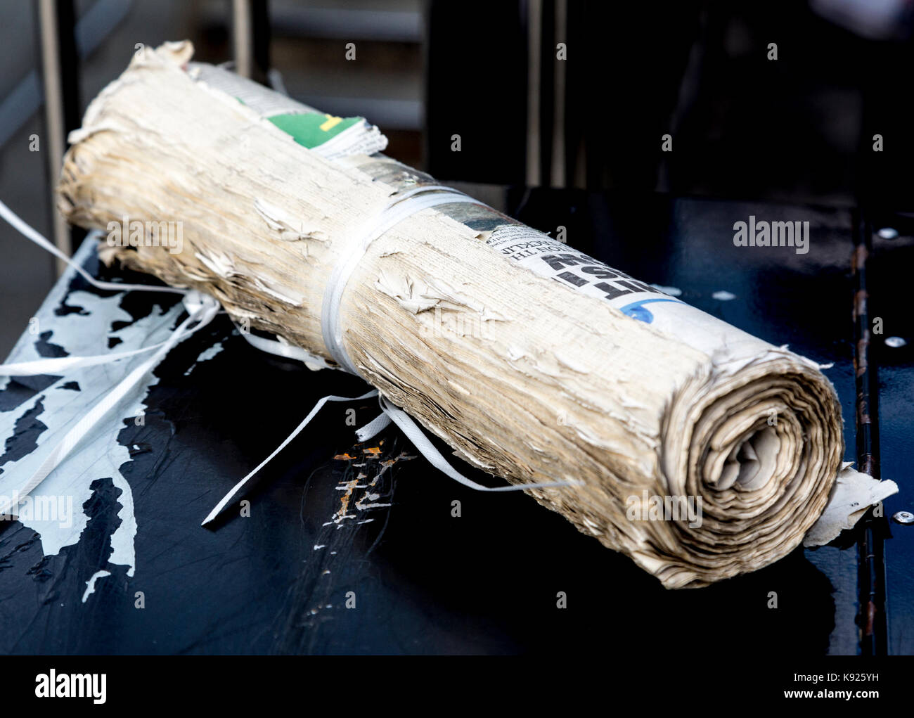 Newspaper round uk hi-res stock photography and images - Alamy