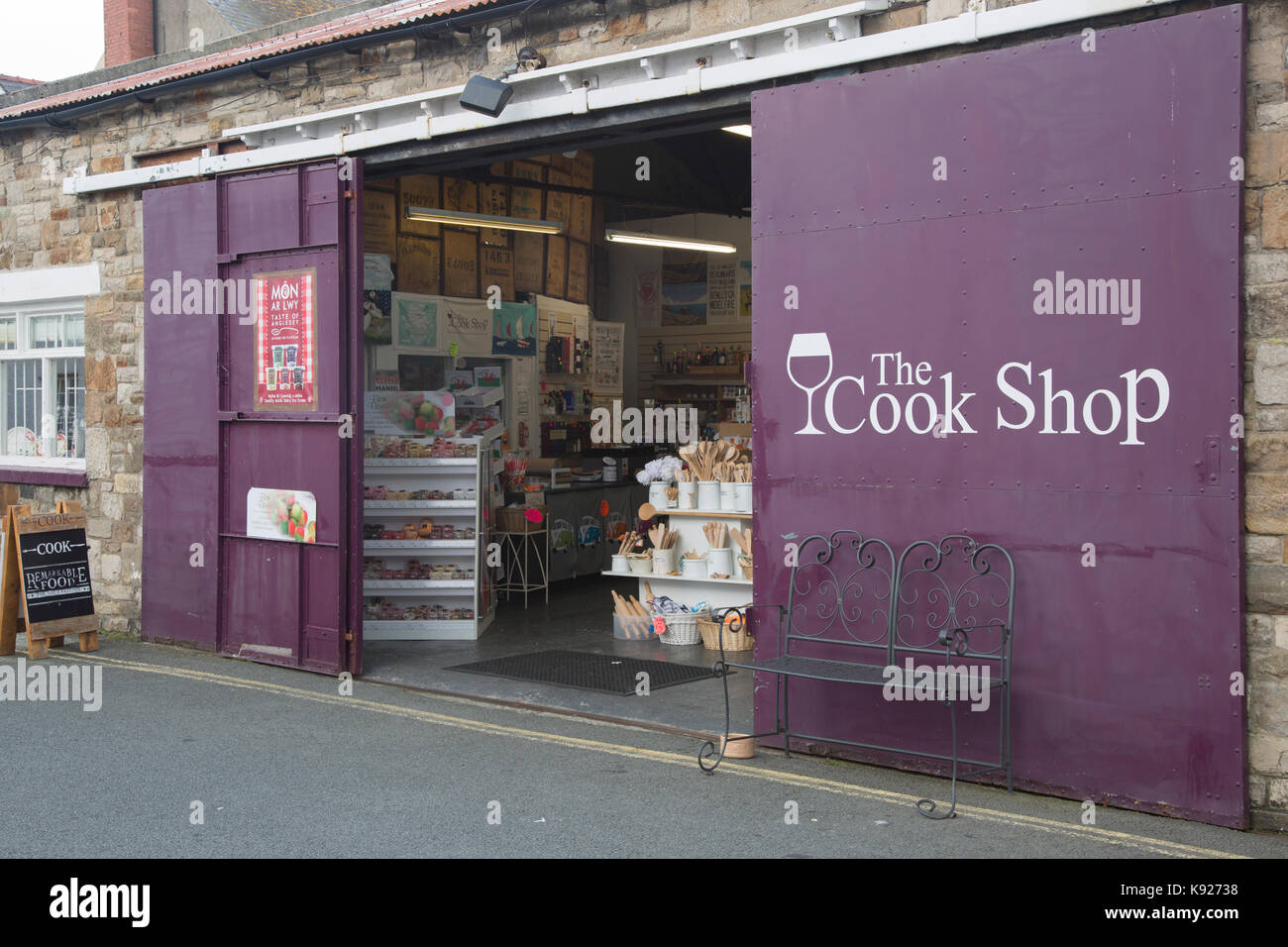 The Cook Shop; Beaumaris; Anglesey; Wales; UK Stock Photo - Alamy