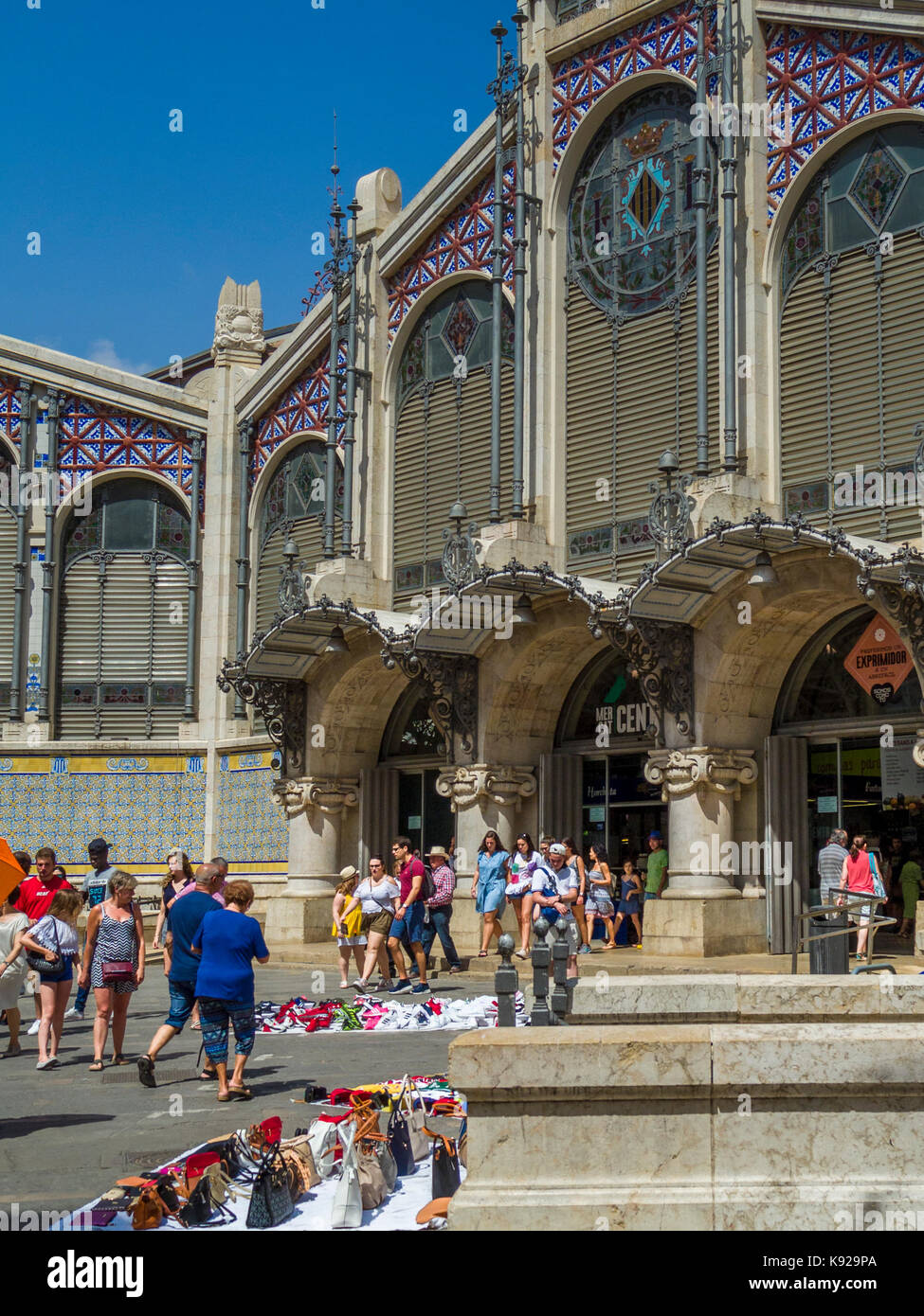 Mercado central valencia mercat hi-res stock photography and images - Alamy