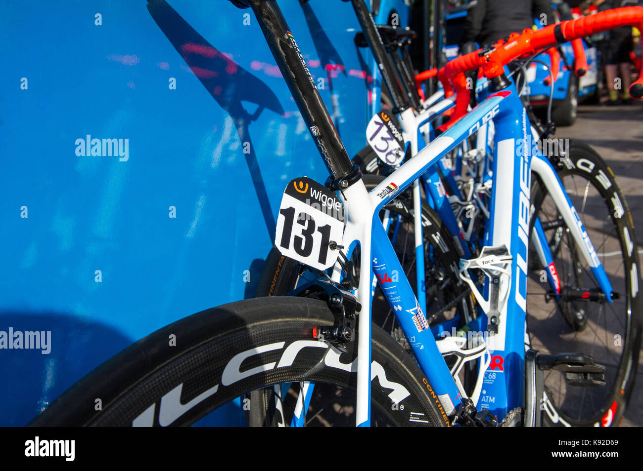 Professional cycle racing hi-res stock photography and images - Alamy