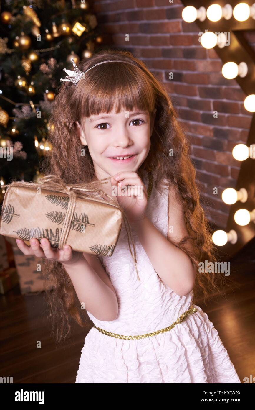 Portrait present hi-res stock photography and images - Alamy