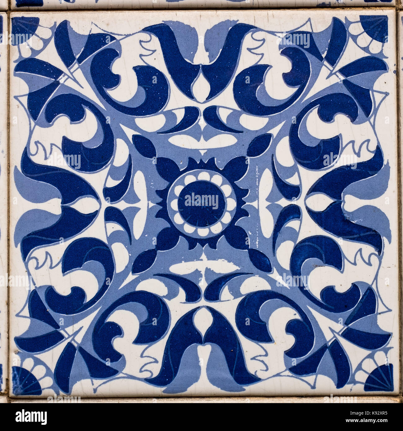 Captures of real Portuguese tiles while I walk along the streets of ...