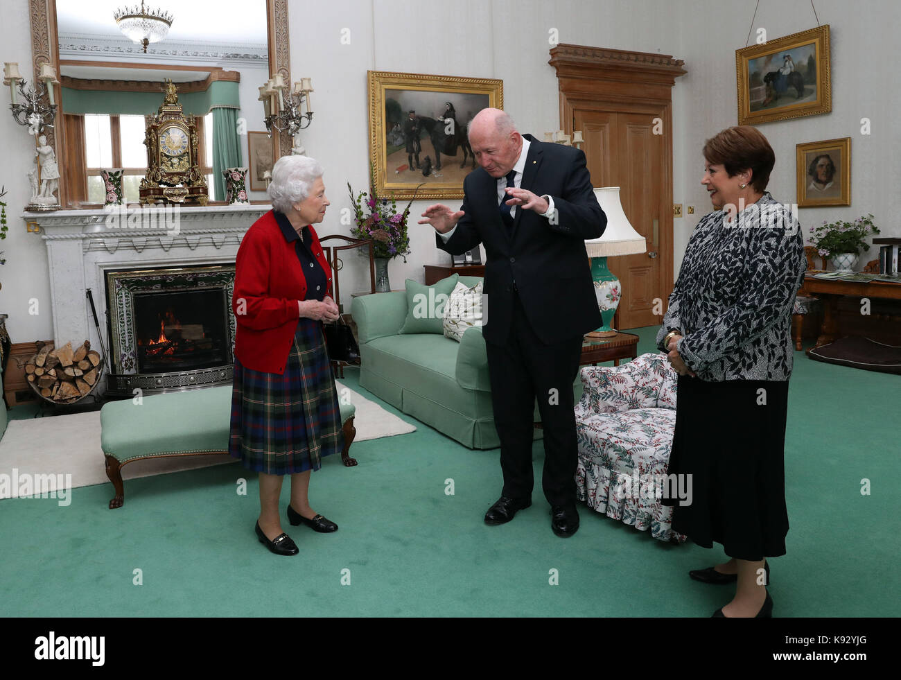 General Sir Peter Cosgrove, the Governor-General of Australia with Lady ...
