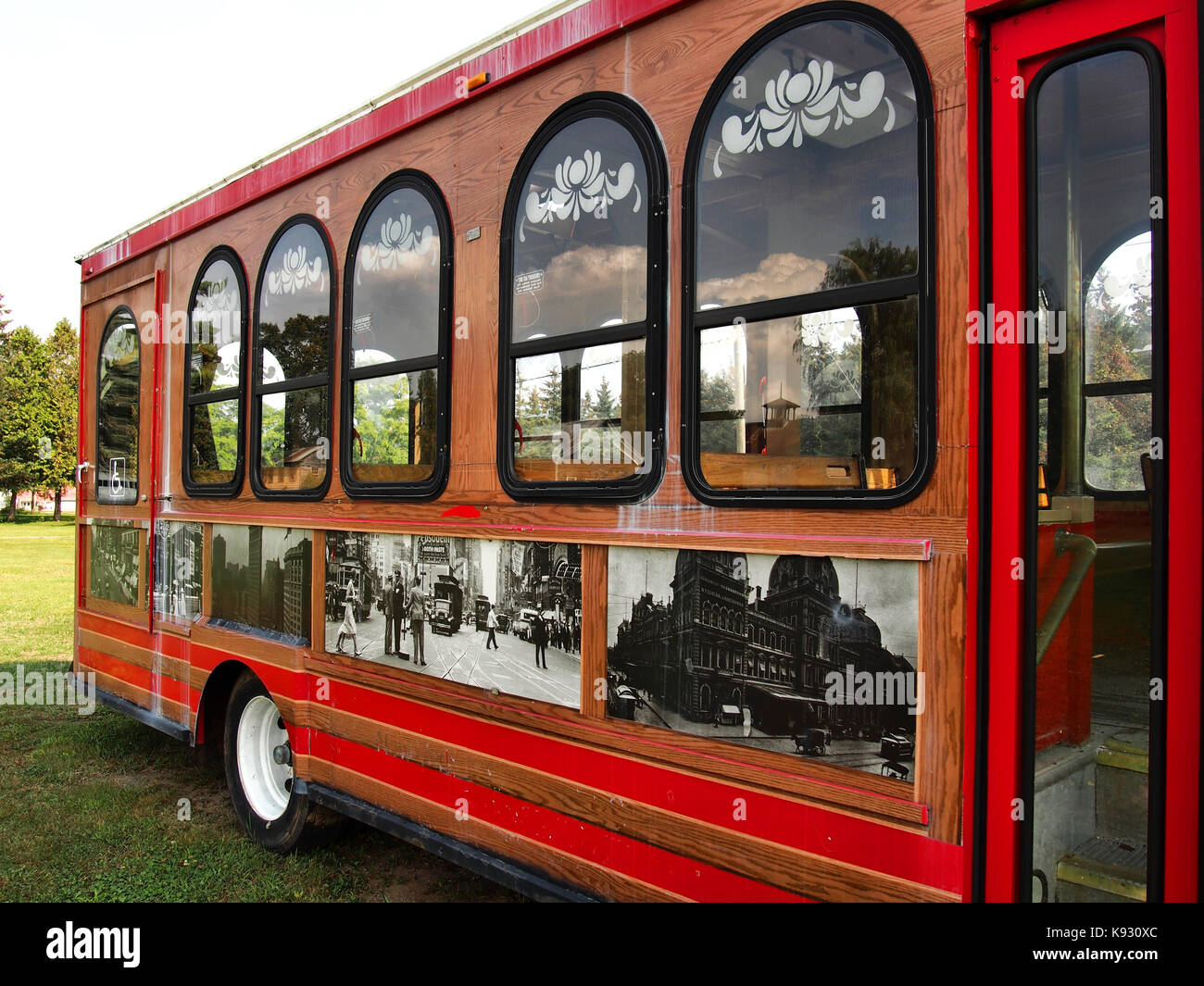 Vintage trolley hi-res stock photography and images - Alamy
