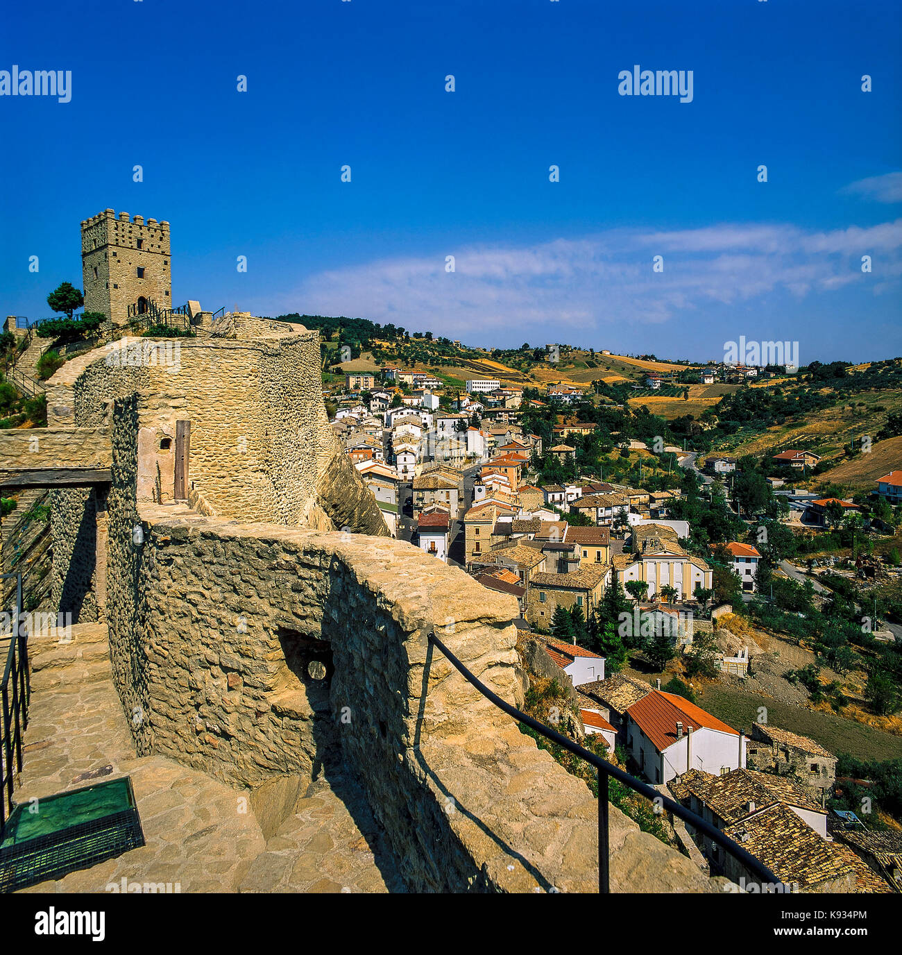 Italy Abruzzo Roccascalegna The castle Stock Photo - Alamy
