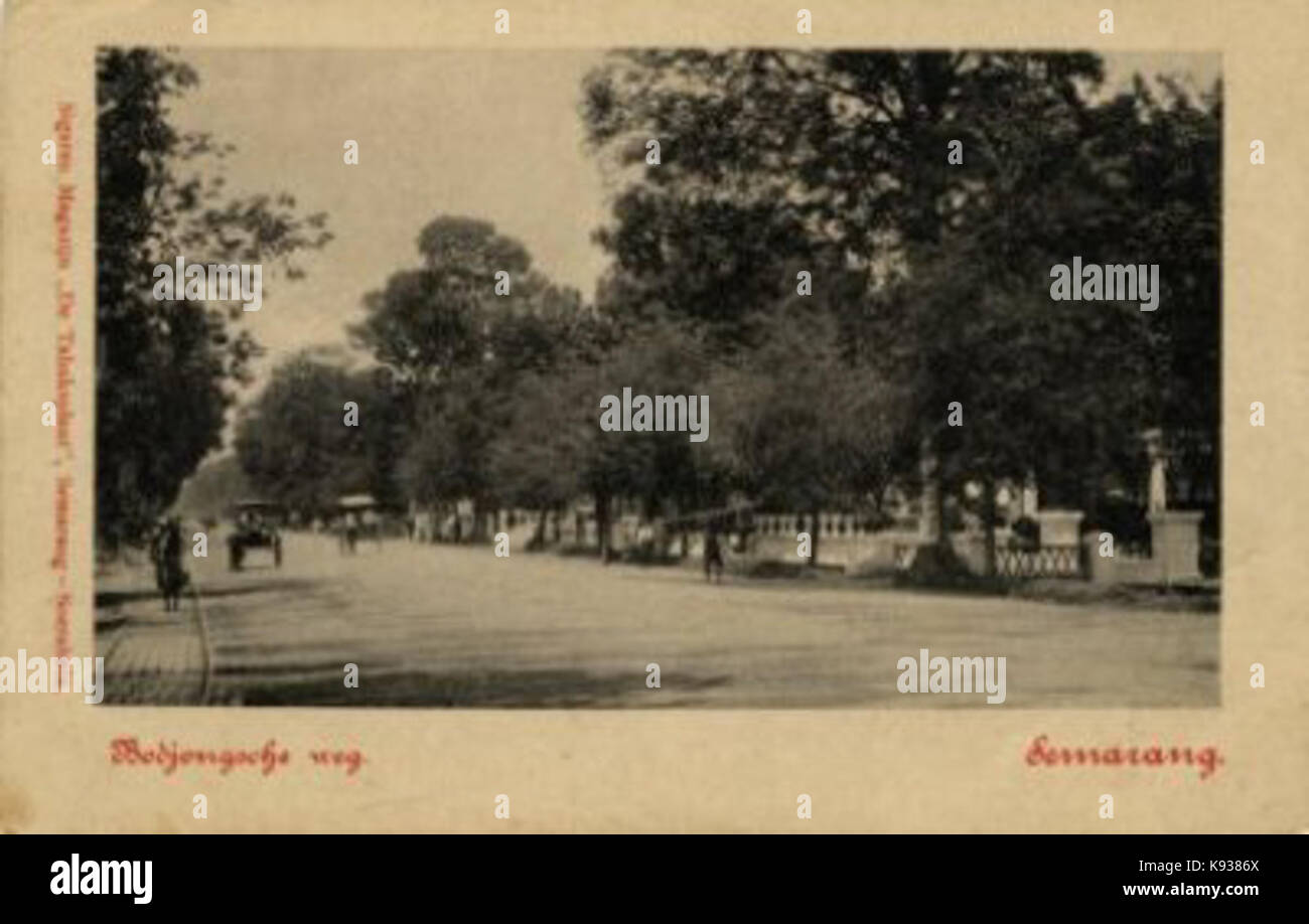 KITLV 1405041 Sigaren Magazijn De Tabaksplant Semarang Soerabia ...