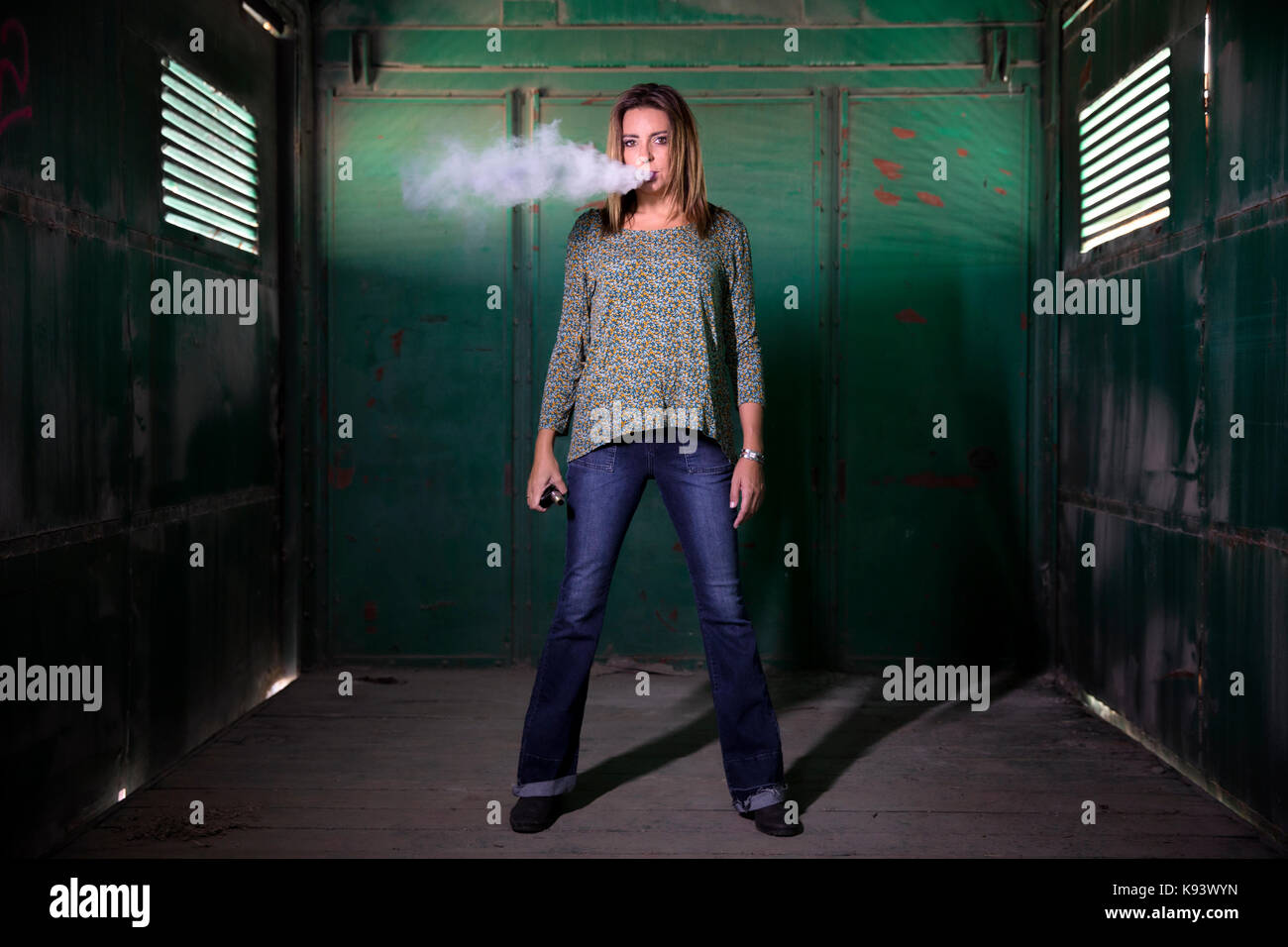 Woman vaping hi-res stock photography and images - Alamy
