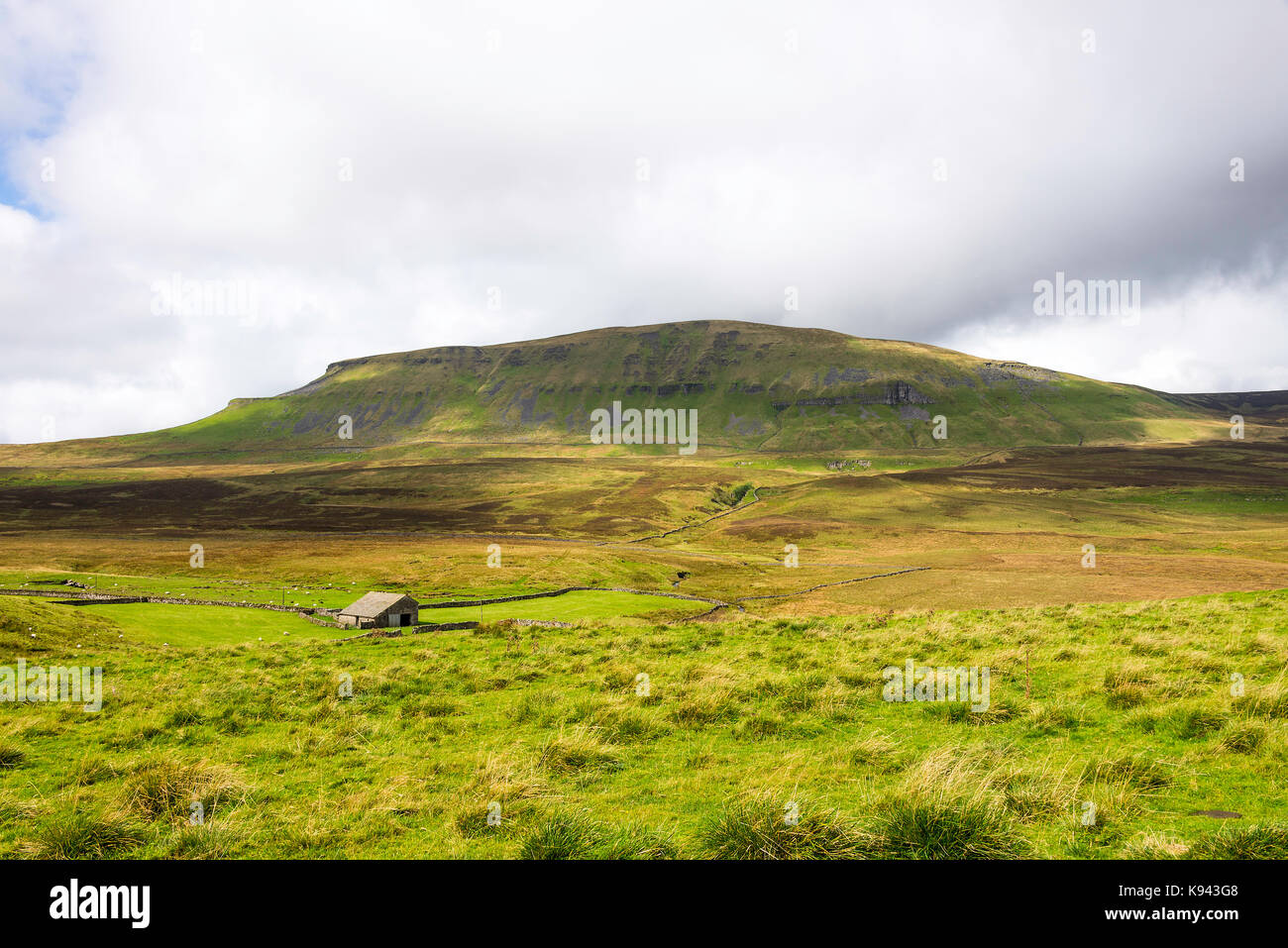 Pennine chain hi-res stock photography and images - Alamy