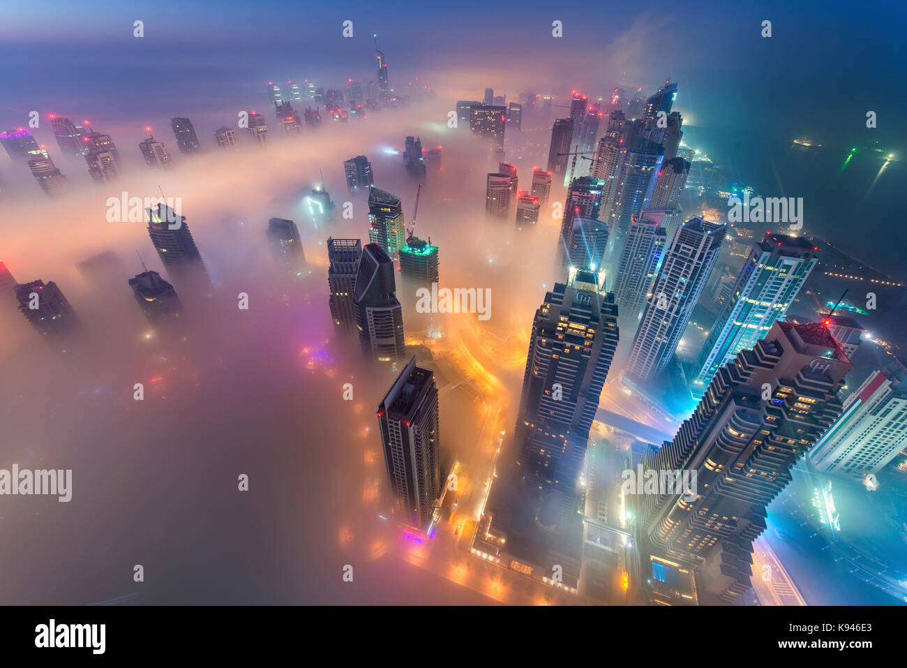 Skyscraper above clouds hi-res stock photography and images - Alamy