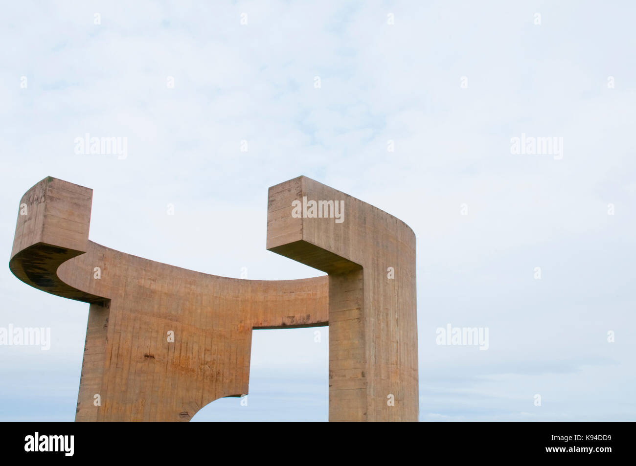 Simbolo moderno hi-res stock photography and images - Alamy