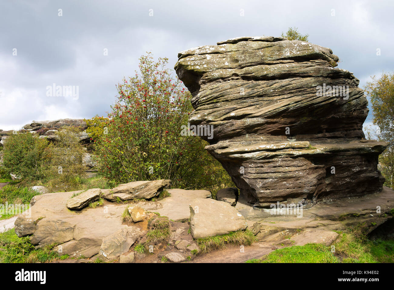 Beautiful Balancing Rock Formations at Brimham Rocks near Pateley ...