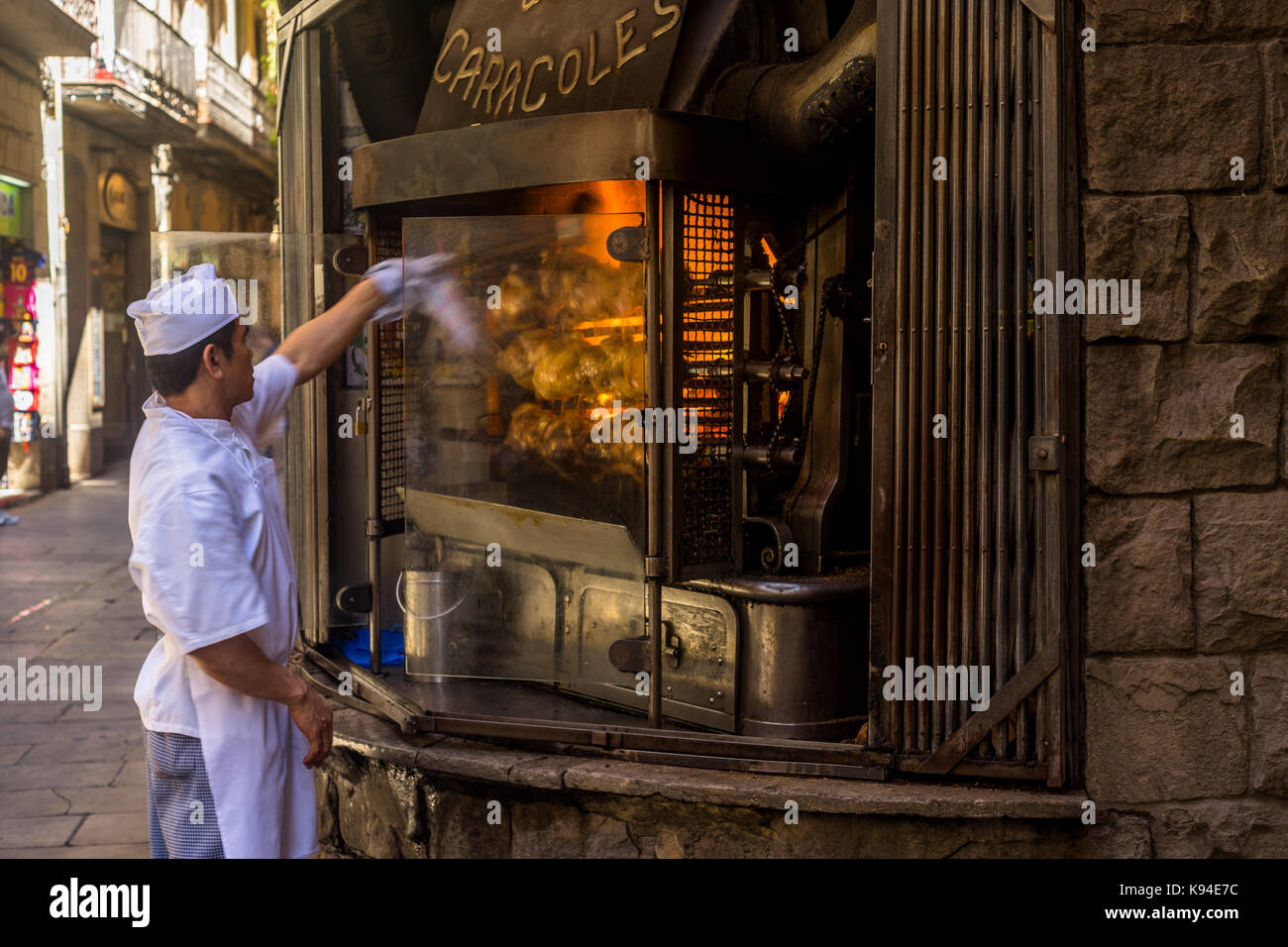 Roast chicken bar in the old town of Barcelona, Spain 2017 Stock Photo ...