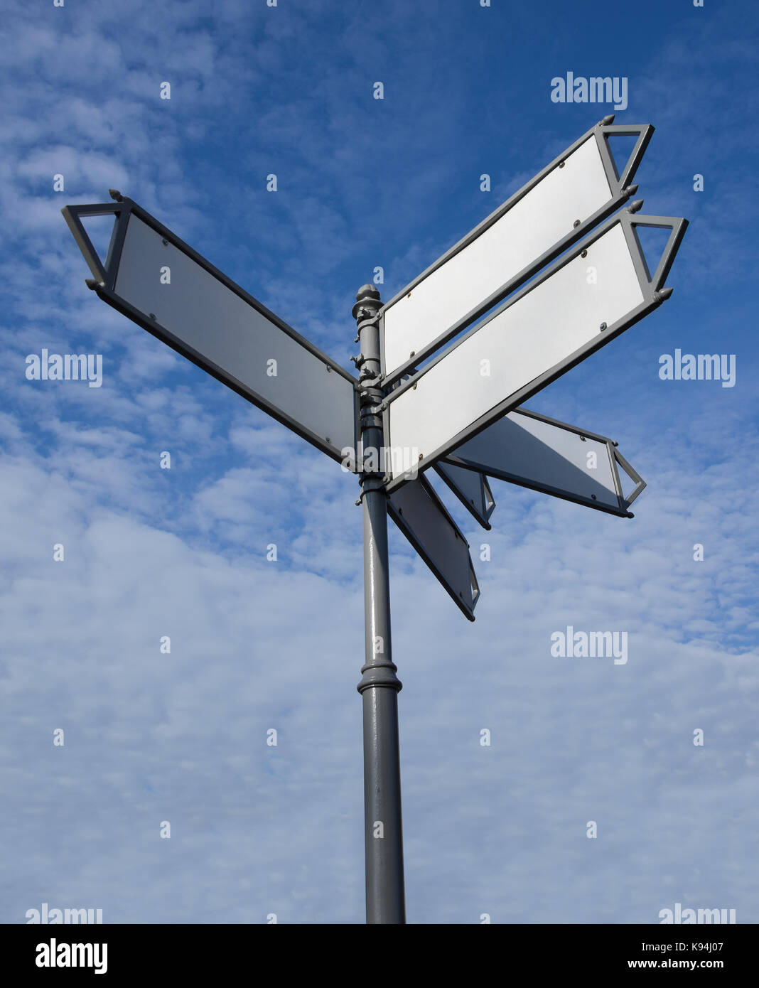 Blank direction signs hi-res stock photography and images - Alamy