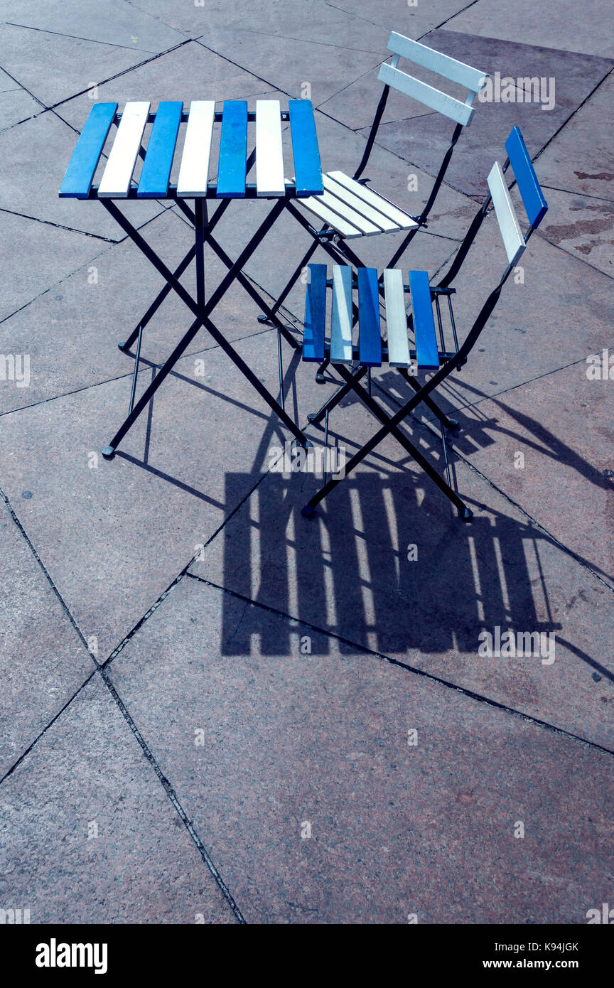 Pavement table hi-res stock photography and images - Alamy