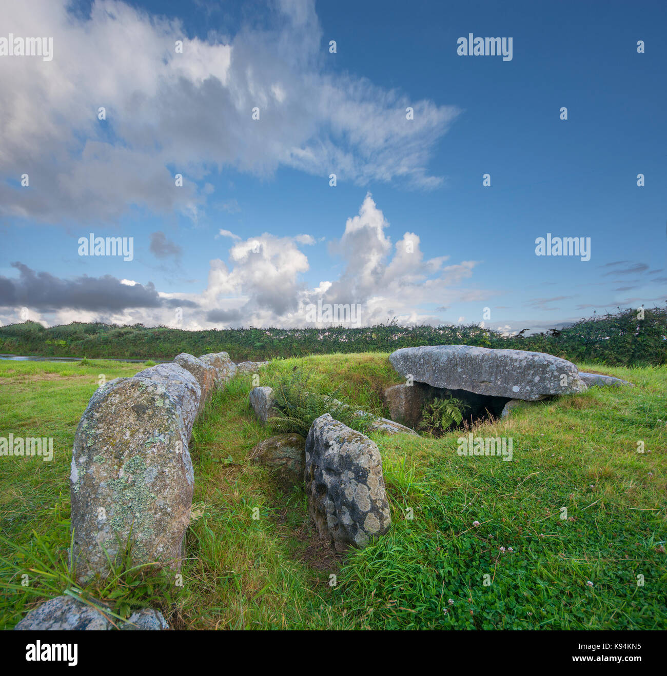 Tregiffian Barrow Neolithic or early Bronze Age chambered tomb Stock ...